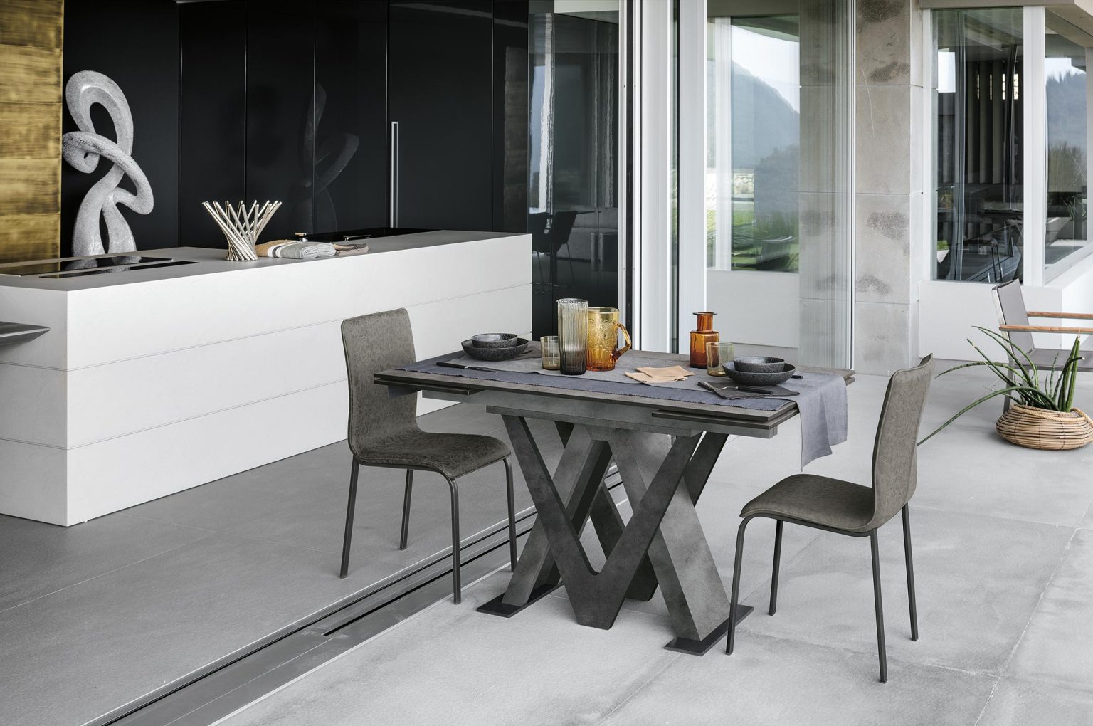 Tritone table, design for your dining room - Target Point