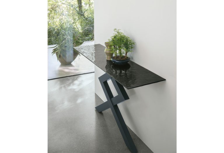 Wall-hanging console Cross - Target Point