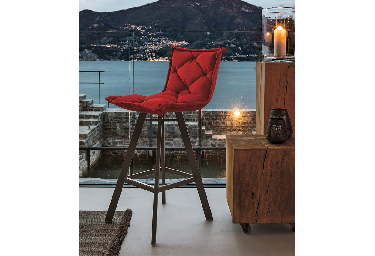 Digione monoshell adjustable height stool - Target Point